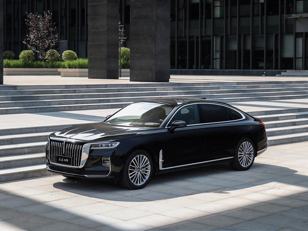 红旗H9日本售价曝光，入门价超顶配ES，跑日本“踢钢板”去了？-新浪汽车