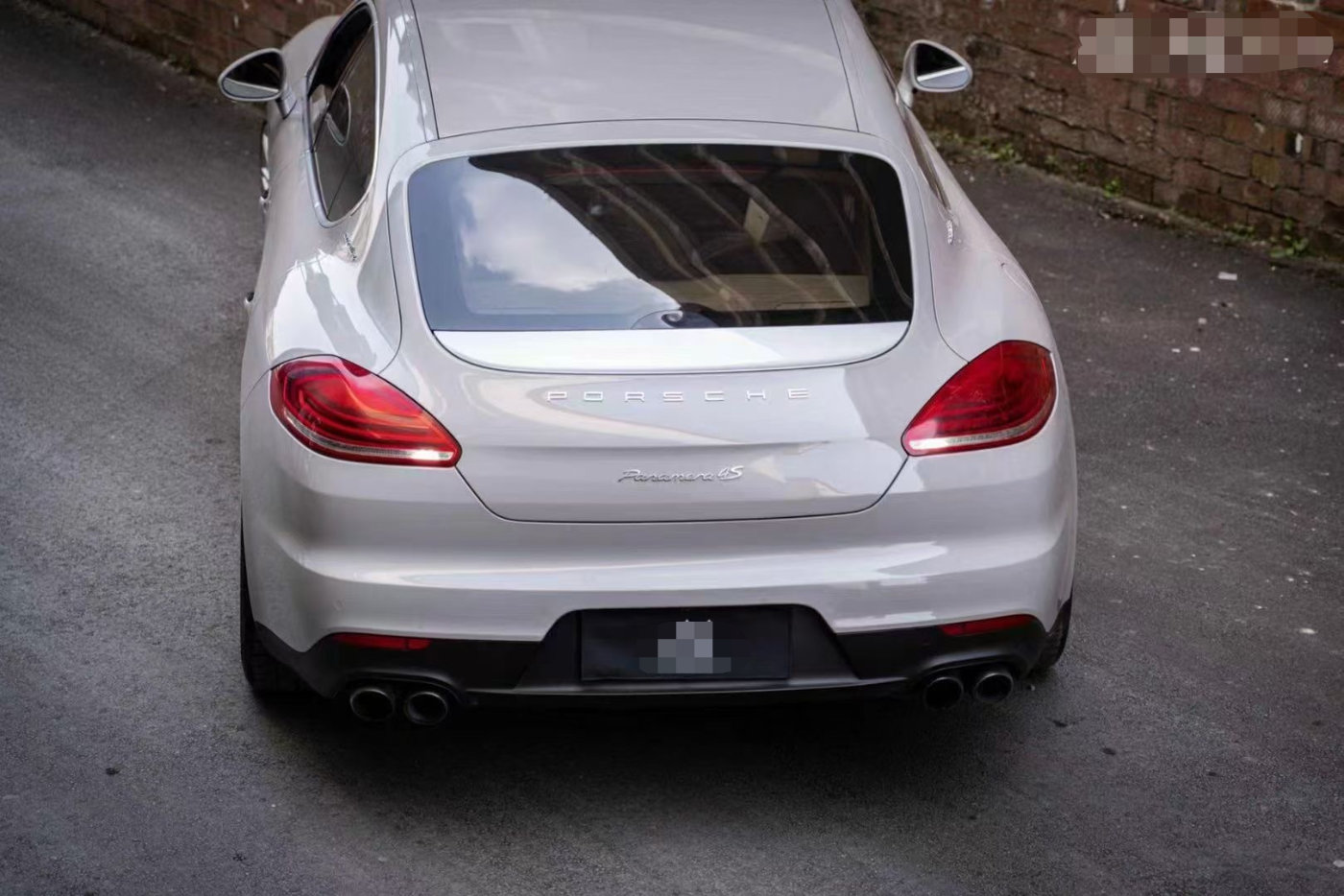 保时捷帕拉梅拉改色山灰 非黑即白？-新浪汽车