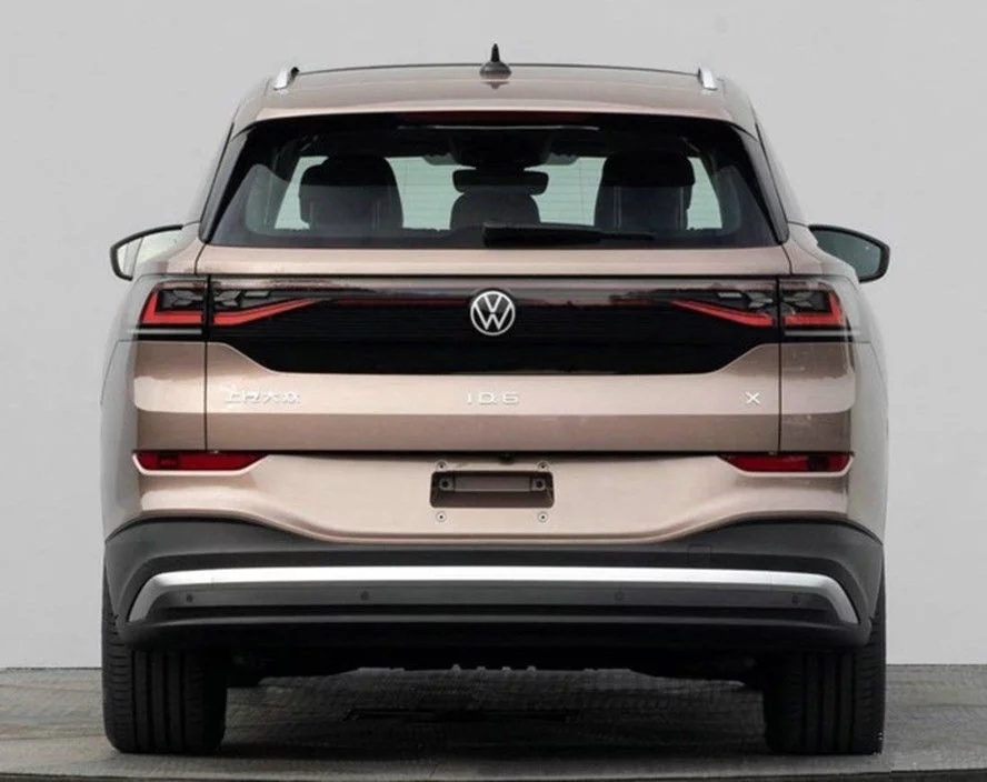 大众的7座电动SUV就来了？ID6 X曝光，性格依然很大众-新浪汽车