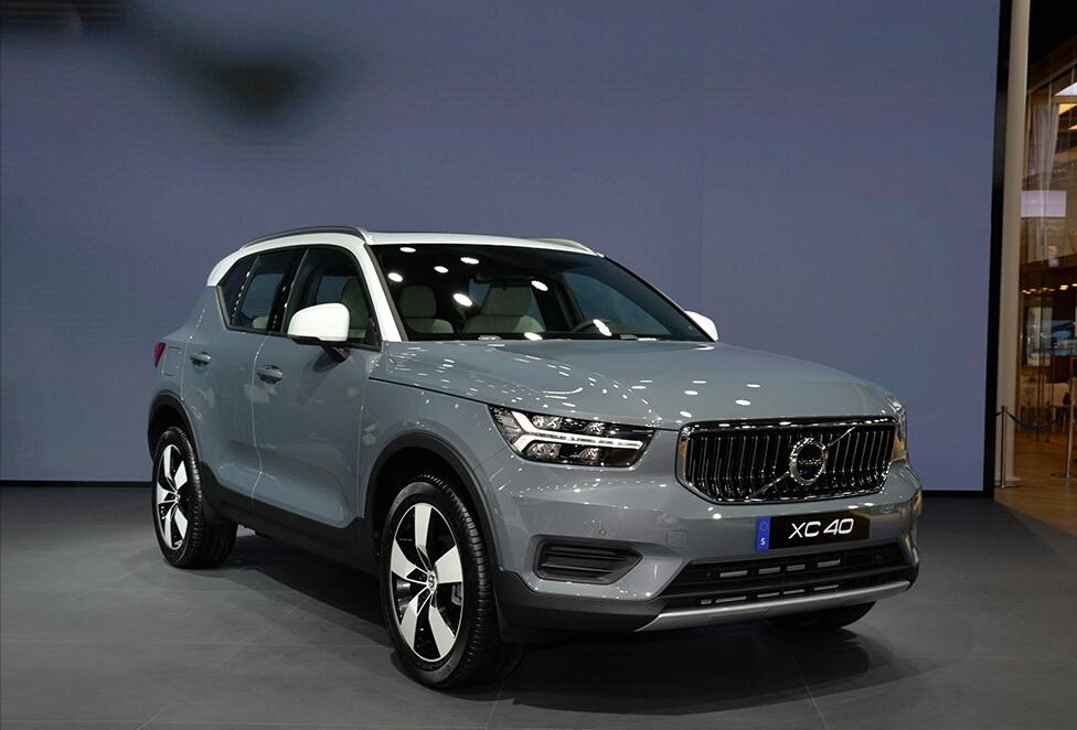 落地20万，2.0T+8AT，气场不输Q3，新款沃尔沃XC40真帅气-新浪汽车