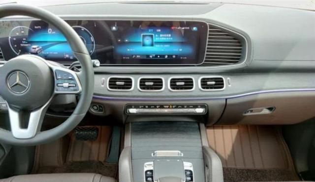 奔驰新款GLE怎么样,空气悬架可提到60mm,9AT配智能四驱不输X5-新浪汽车