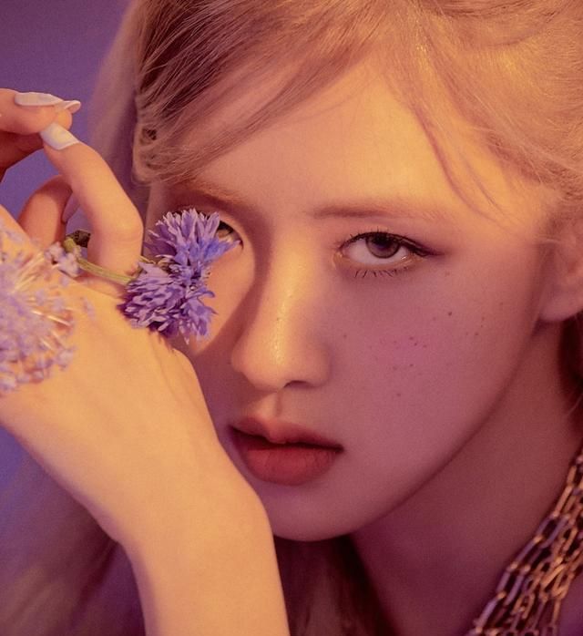 rose新歌疑似抄袭,多处旋律与霉霉歌曲一致,粉丝忙解释竟获支持|朴彩英|旋律|新歌_新浪新闻