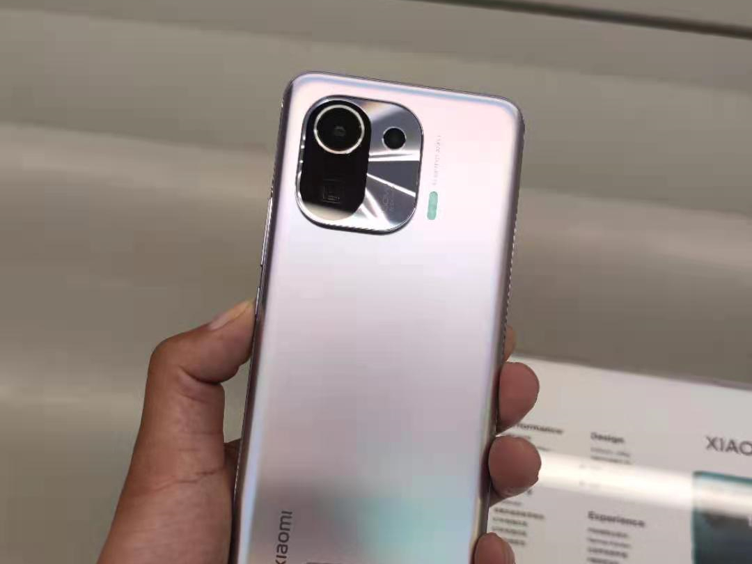 小米11Pro&Ultra全配色图赏，Pro黑色质感意外的好__财经头条