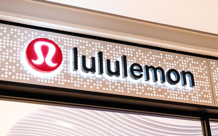 lululemon发布2020财年业绩，营收增长11%其中DTC占比52%|美元_新浪新闻