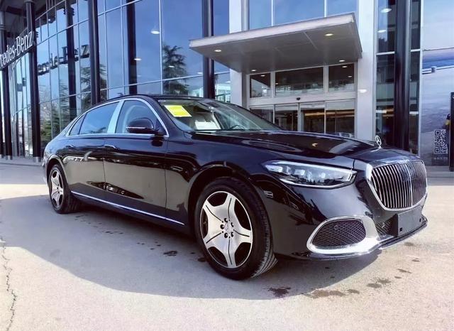奔驰S级的“大哥”，全新迈巴赫S480实车，6缸配大饼轮毂-新浪汽车