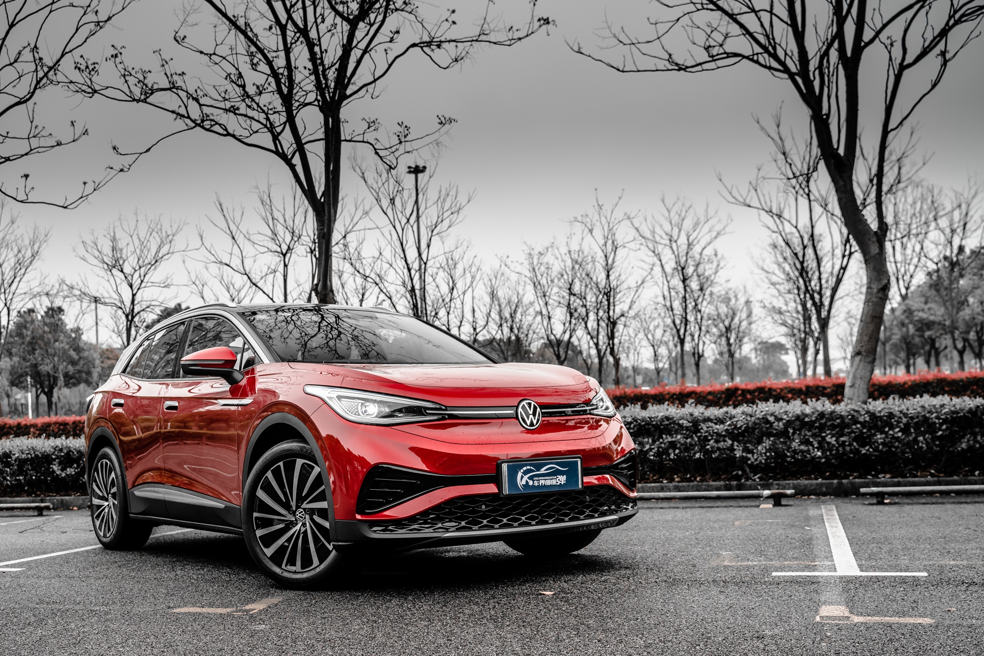 弹车试驾：ID.4X，能否开启上汽大众年轻态的新篇章？-新浪汽车