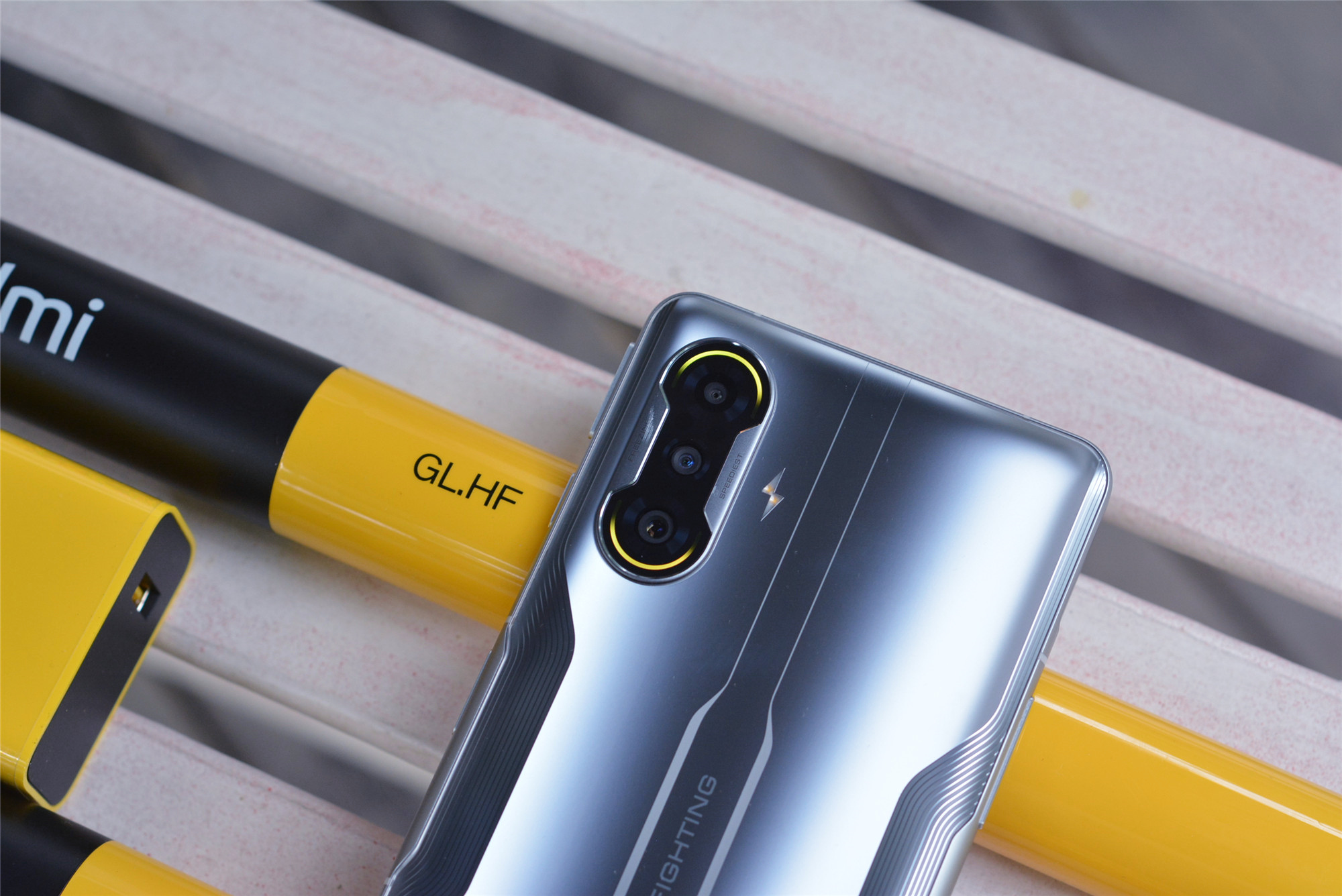 都是1999，红米K40和K40游戏增强版到底怎么选？__财经头条