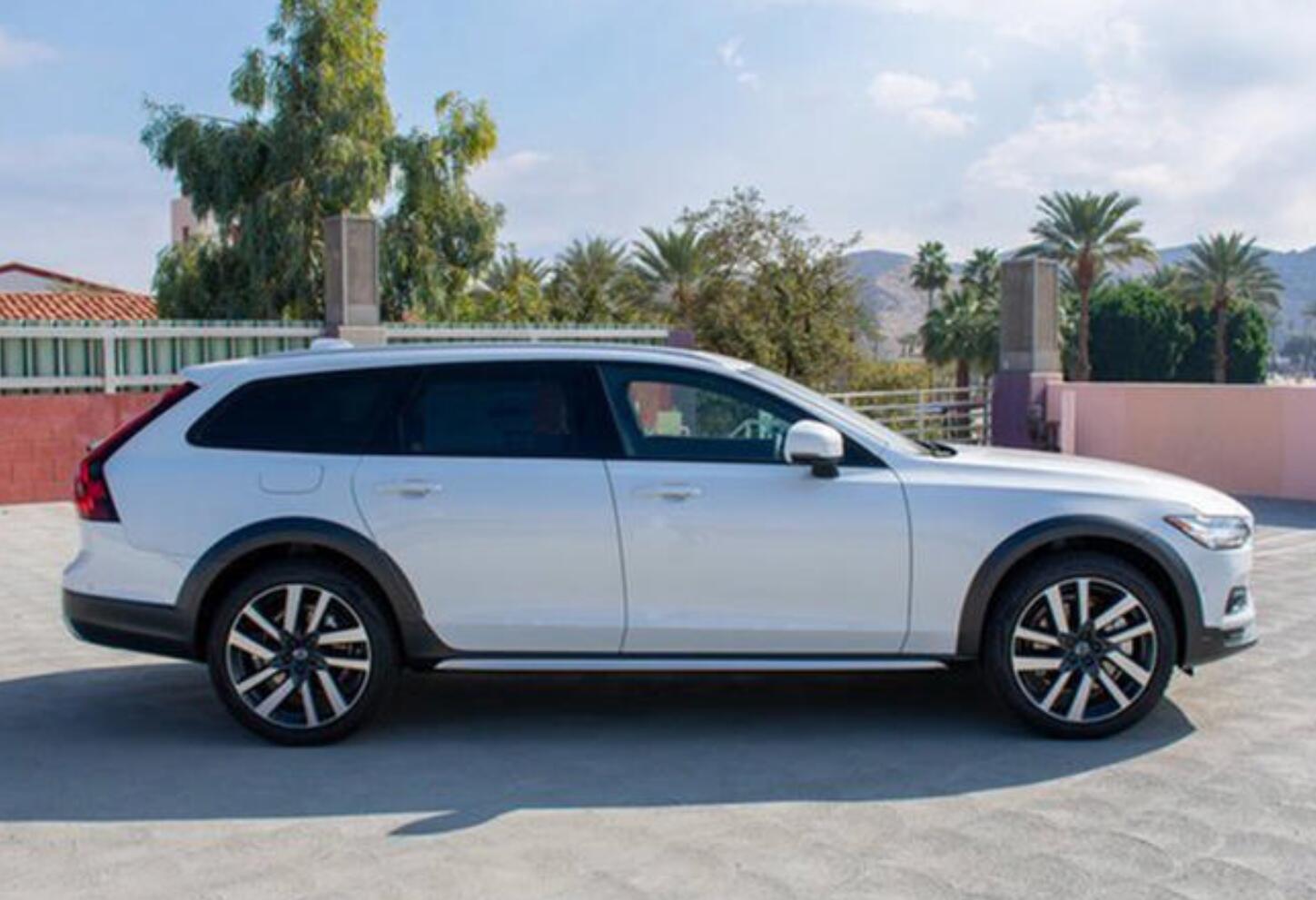 沃尔沃全新V90 CC海外实拍 搭2.0T高功率发动机