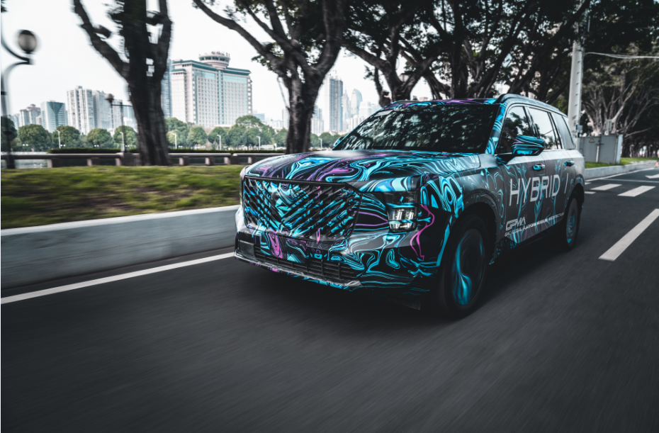 丰田THS混动上身、身形更大！新一代传祺GS8伪装照曝光