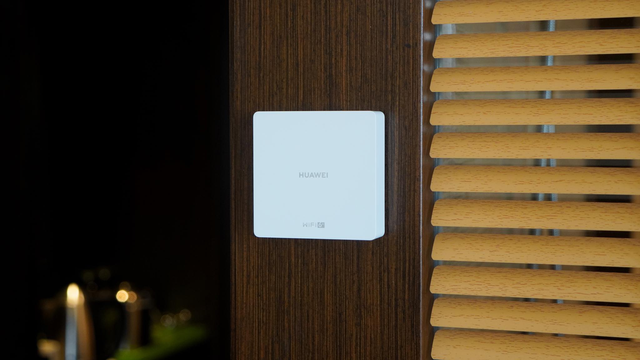 华为路由H6 测评：鸿蒙OS加持，网络全屋Wi-Fi无死角覆盖__财经头条