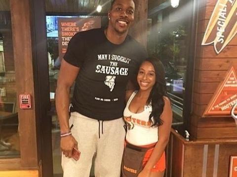 大城市白来了？为何两年没打球的汤普森收入能够力压伦纳德？|商业价值|伦纳德|汤普森_新浪新闻