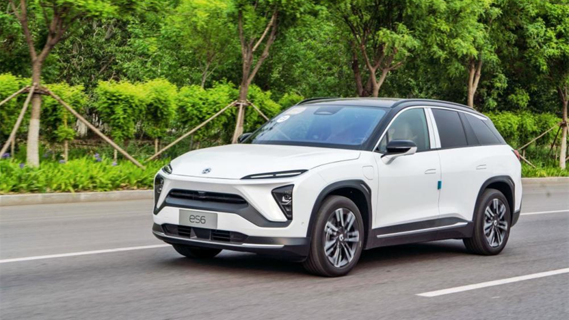 蔚来EC6与蔚来ES6怎么选？谁更适合家用？-新浪汽车