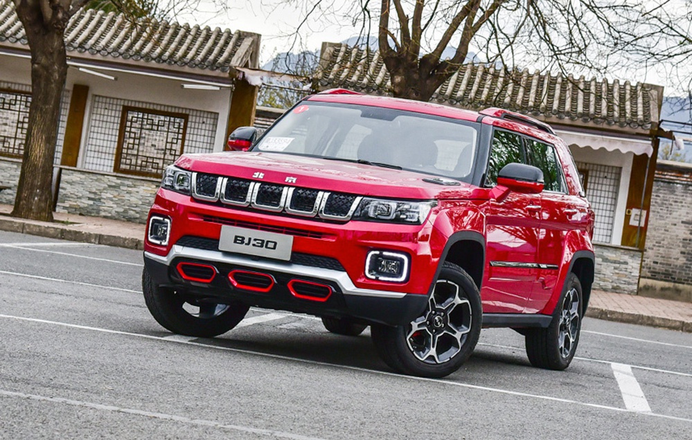 北汽新款小越野车，北京BJ30上市，外观很帅气，搭载1.5T动力-新浪汽车