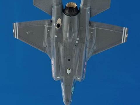 并不是所有的战斗机都装有APU|飞机|发动机|系统|苏-35|五代机_新浪新闻