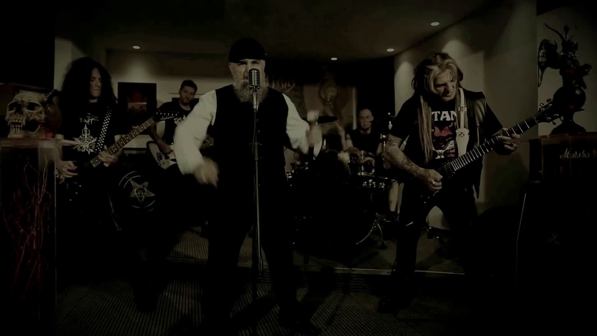 希腊 ROTTING CHRIST两名前成员Jim Mutilator和Magus Wampyr……_新浪新闻