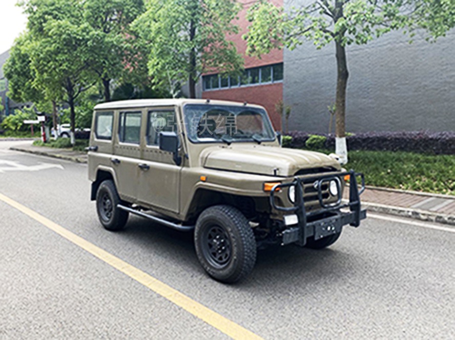 北京BJ212新车型曝光，方门硬顶，搭载2.0L五菱柳机动力-新浪汽车