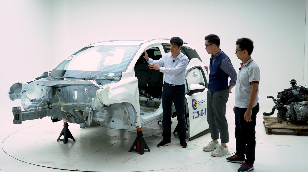 五星安全，拆给你看！ C-NCAP碰撞车传祺GS4全网首次公开拆解-新浪汽车