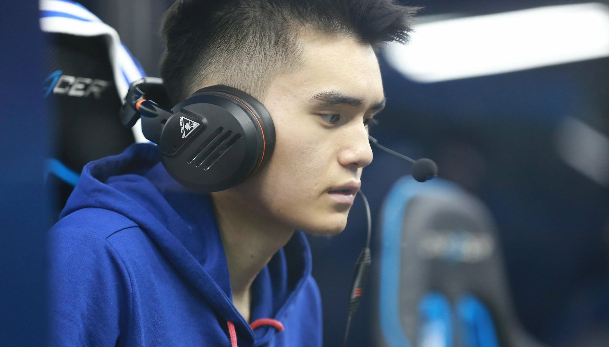 职业选手转型天才解说，姿态贵宾数惊人，Sccc成刀圈第一人