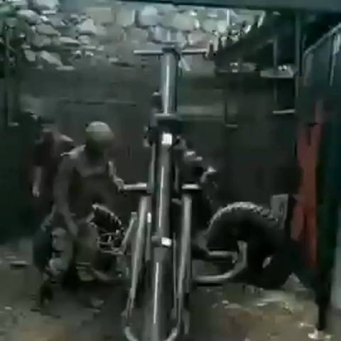 少见的印军M66型160mm重型迫击炮作战画面……_新浪新闻