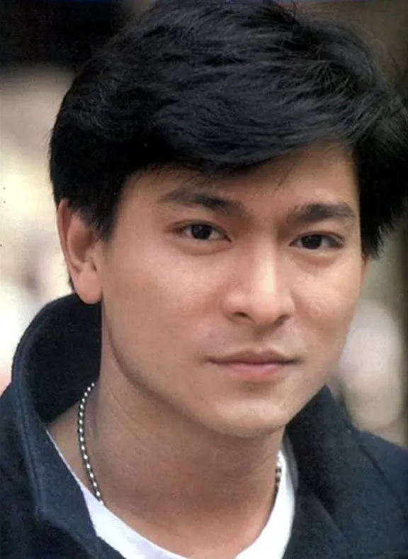 黎明演唱会开嗓，刘德华郭富城张学友齐送花篮，四大天王友情依旧|四大天王|黎明|郭富城_新浪新闻