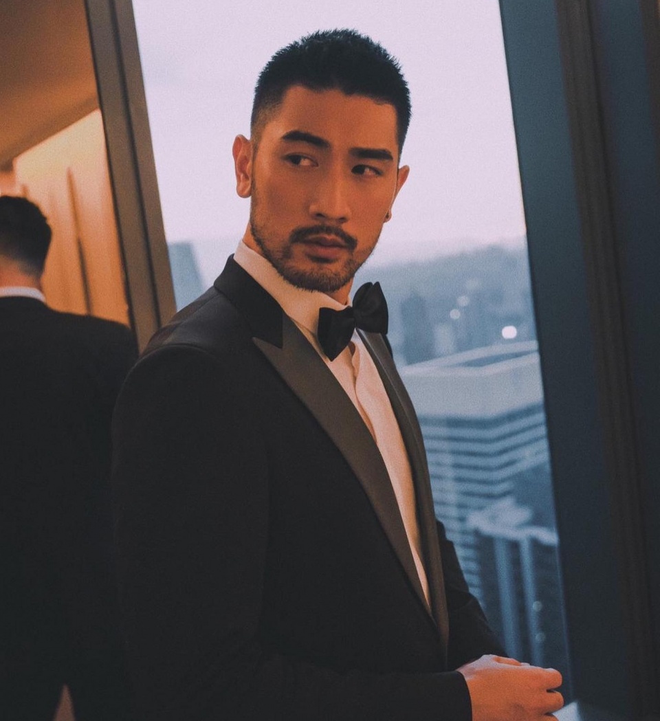 Bella疑似正面怼高以翔的粉丝，过去一年多的时间里，她受够了