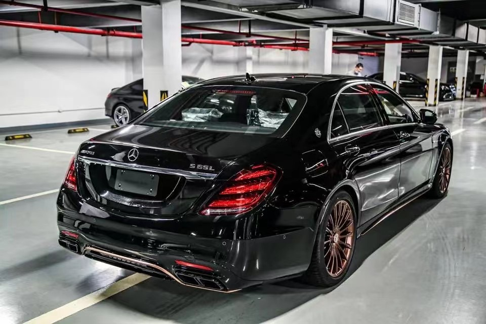 代表V12时代终结者 AMG S65典藏版-新浪汽车
