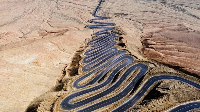 除了独库公路，还有一条神秘古道刷屏全网！成为新疆新晋网红|新疆|卡拉库里湖|古道_新浪新闻