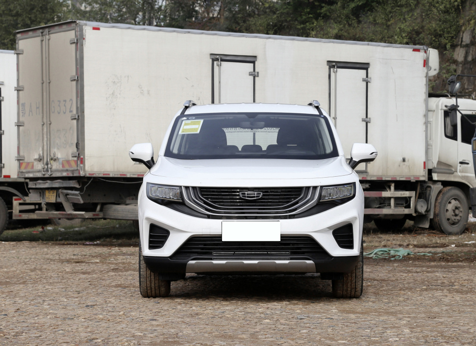 大七座SUV吉利豪越，184马力+6AT，空间媲美汉兰达，才10万多-新浪汽车