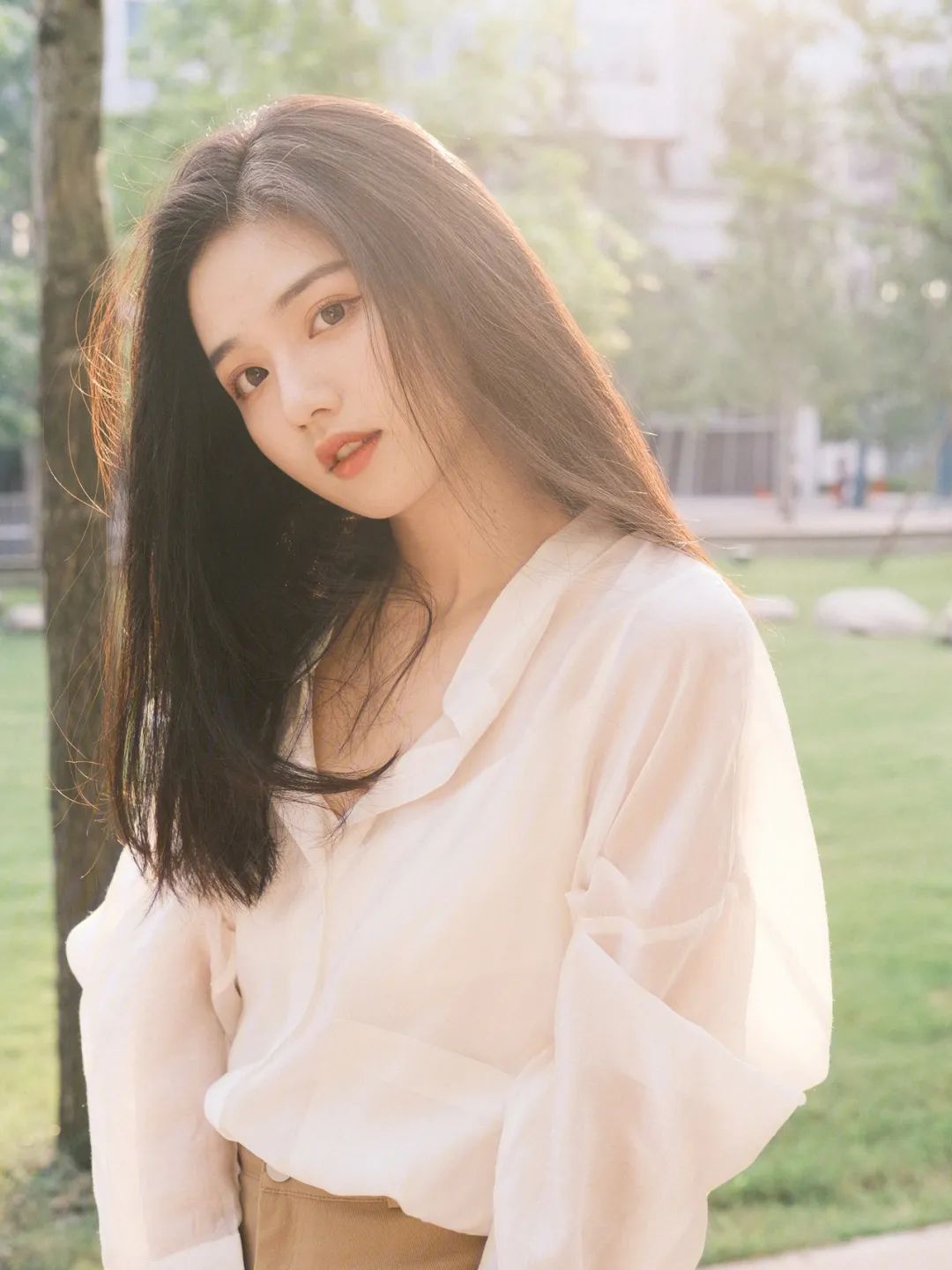 半身照拍照姿势篇，9个半身照拍照姿势，教你拍出漂亮的半身照