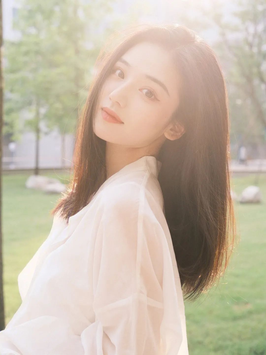 半身照拍照姿势篇，9个半身照拍照姿势，教你拍出漂亮的半身照