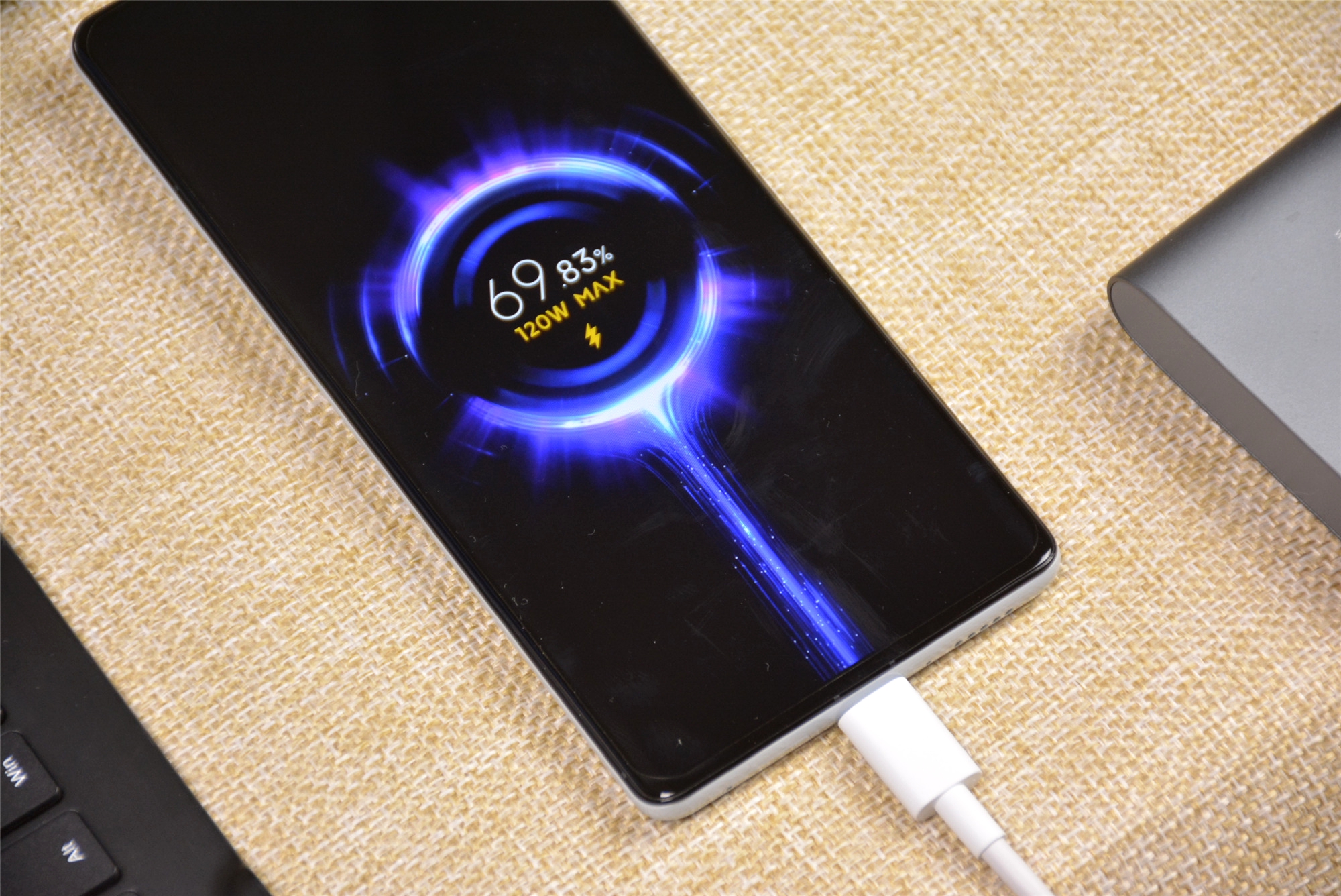 小米MIX4与小米11Pro差异对比，相差500该选谁__财经头条