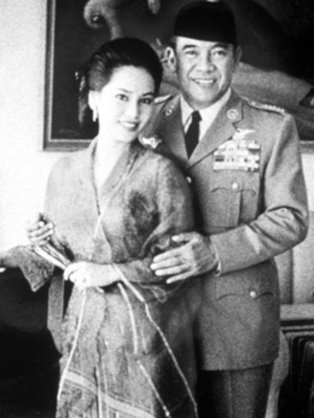 58岁印尼总统爱上19岁日本艺伎：他矢志不渝，她却耍起了小心思