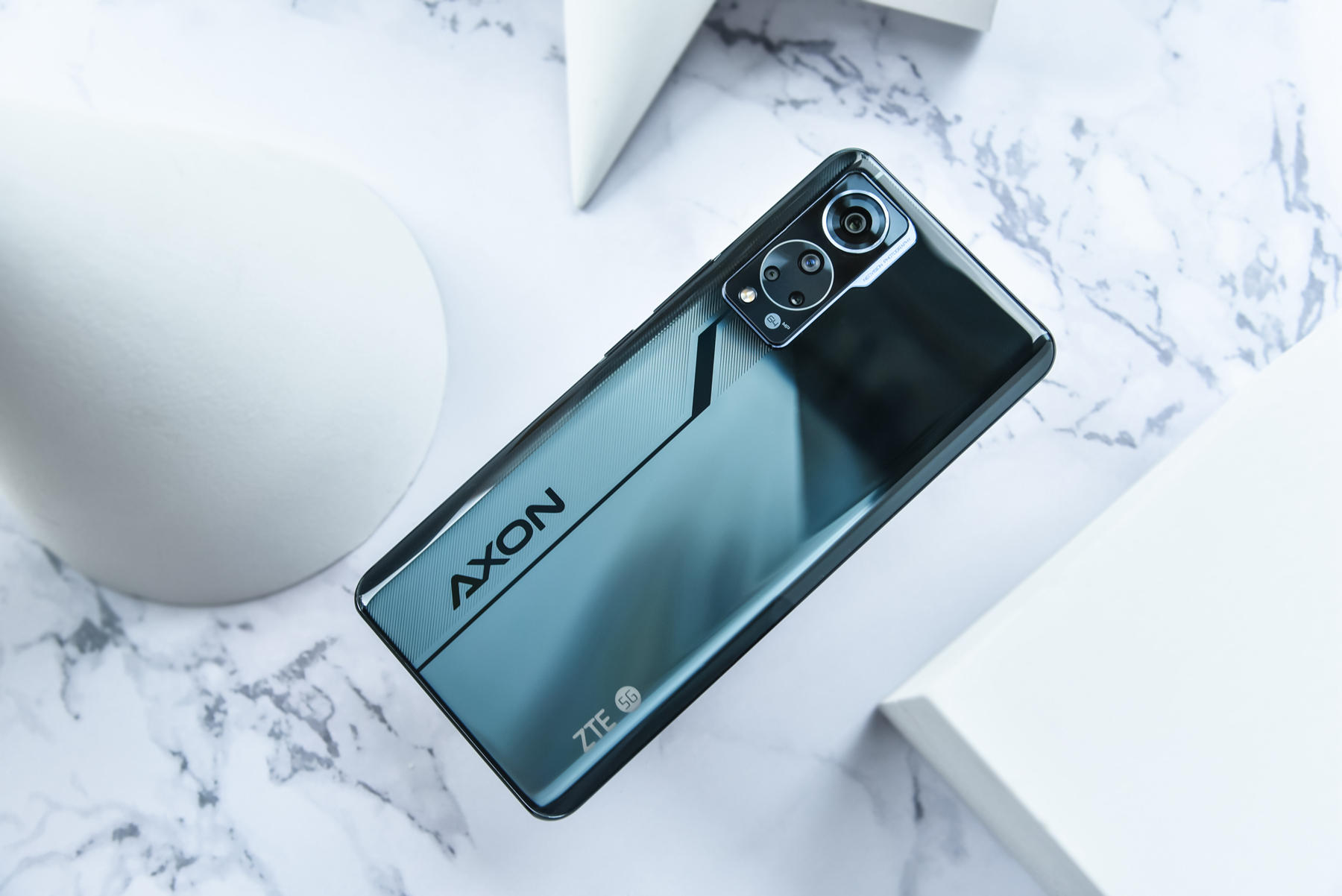 屏下摄像的手机如何选择，中兴Axon 30发力，请你见证！__财经头条