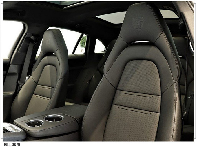 内饰奢华，性能强劲，配置丰富！搭2.9T,保时捷帕拉梅拉海外实拍-新浪汽车