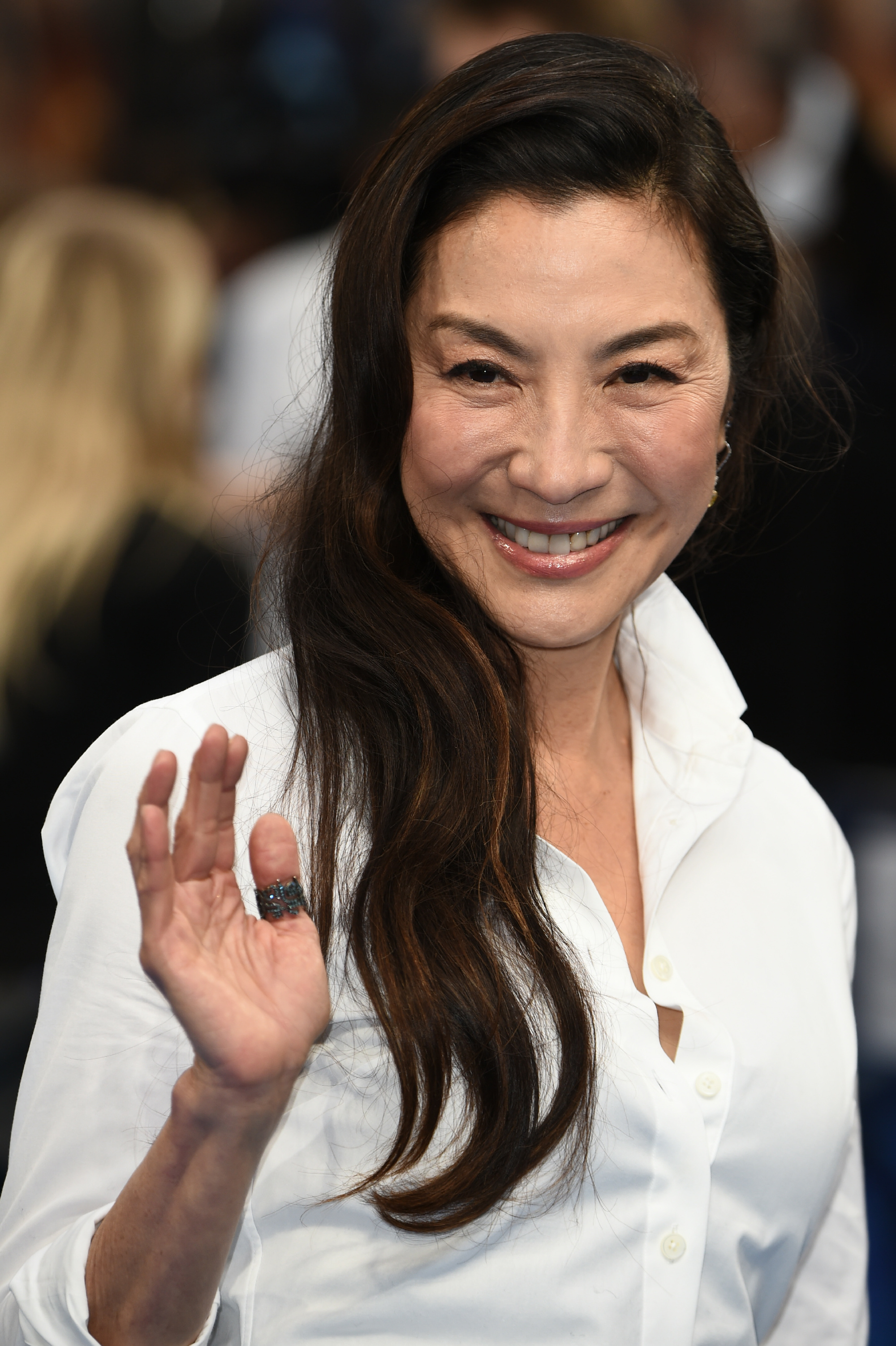 成龙觉得女人就该在厨房待着？杨紫琼：战胜他以后他改变了想法|杨紫琼|成龙|参演_新浪新闻