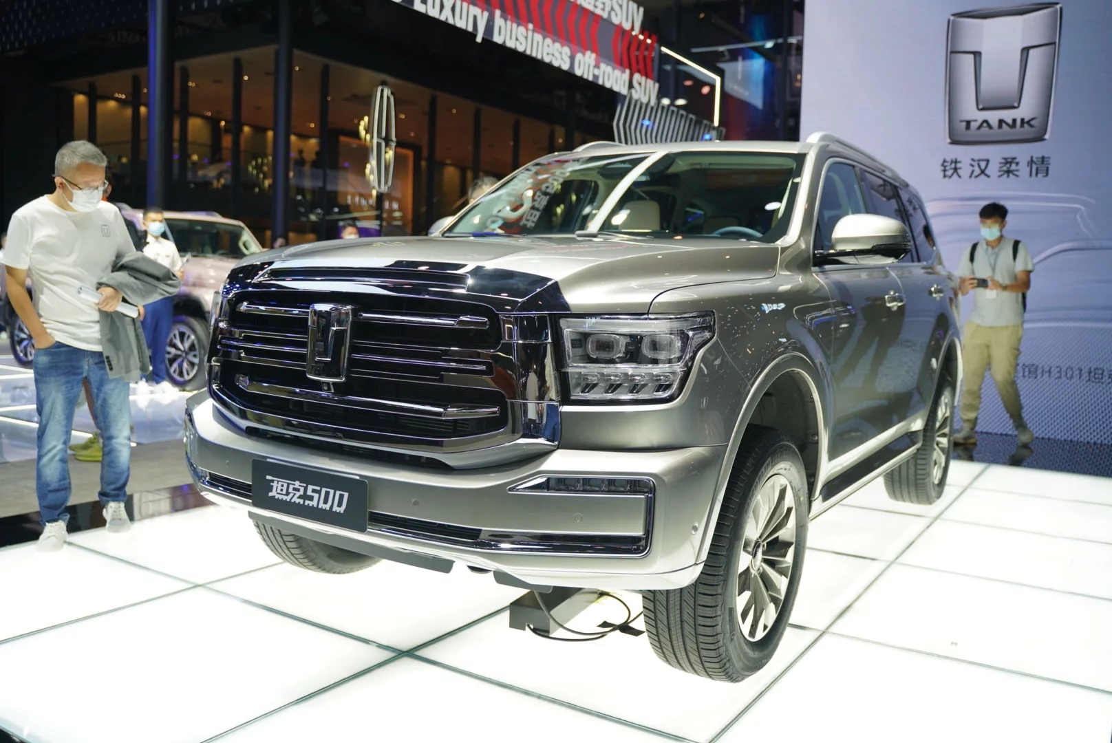 坦克500双色版亮相 3.0T+9AT的TA 是不是30万不够了-新浪汽车