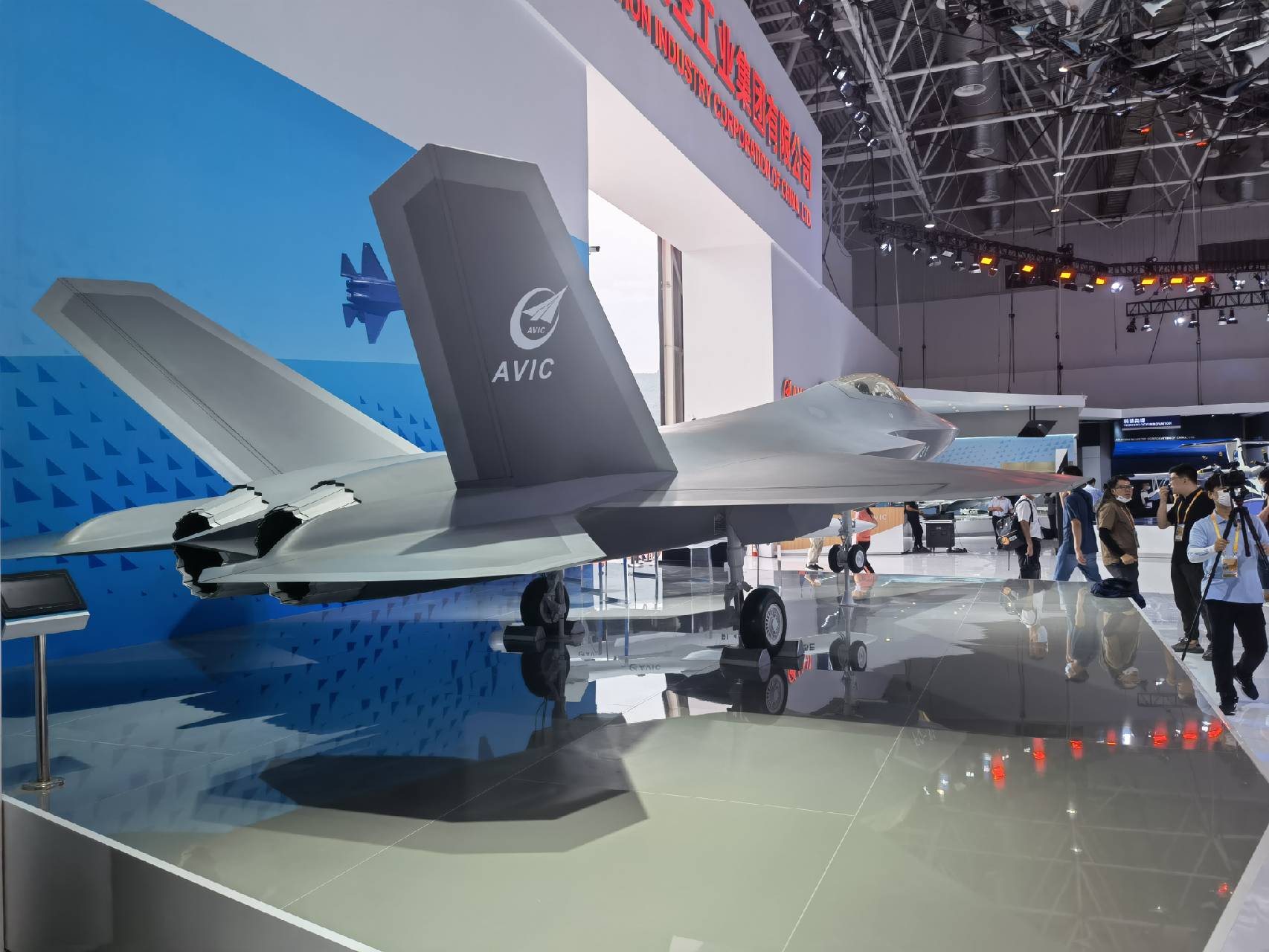 珠海航展抢先看：航空工业展区|珠海航展|枭龙|战斗机_新浪新闻