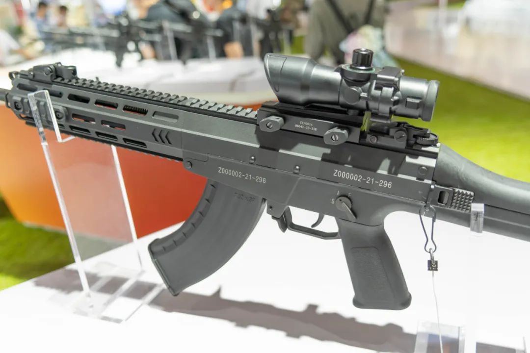 枪械大赏：“珠海航展”枪械展区全收录！（高清大图，喜欢自取）|珠海航展_新浪新闻