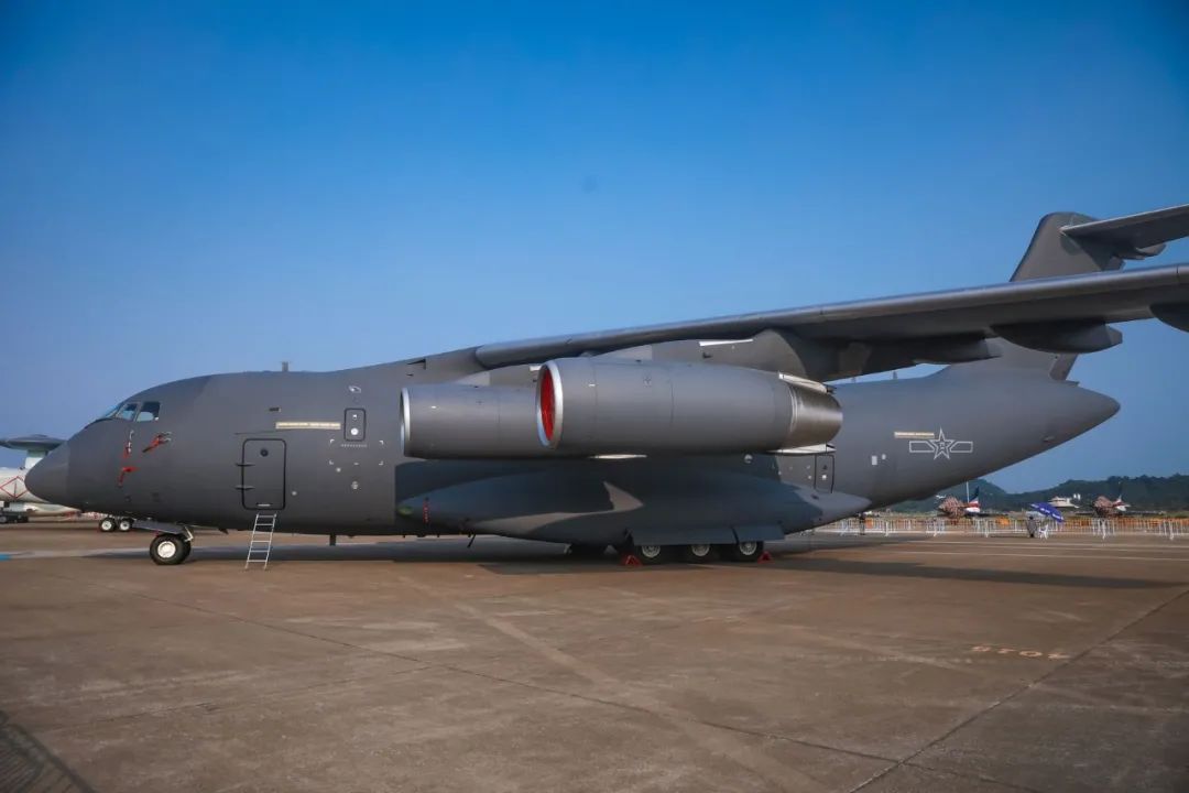 珠海航展最新消息：总师回应歼-20、运-20、海四代、轰-20、轰-6最新动态！|运-20|歼-20|战斗机_新浪新闻