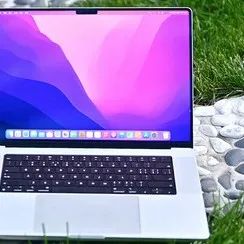 新MBP评测：外观致敬过去 性能面向未来|苹果|设计_新浪新闻