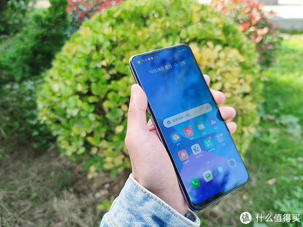 同价位无敌！realme真我Q3s上手体验：144Hz+超强续航__财经头条