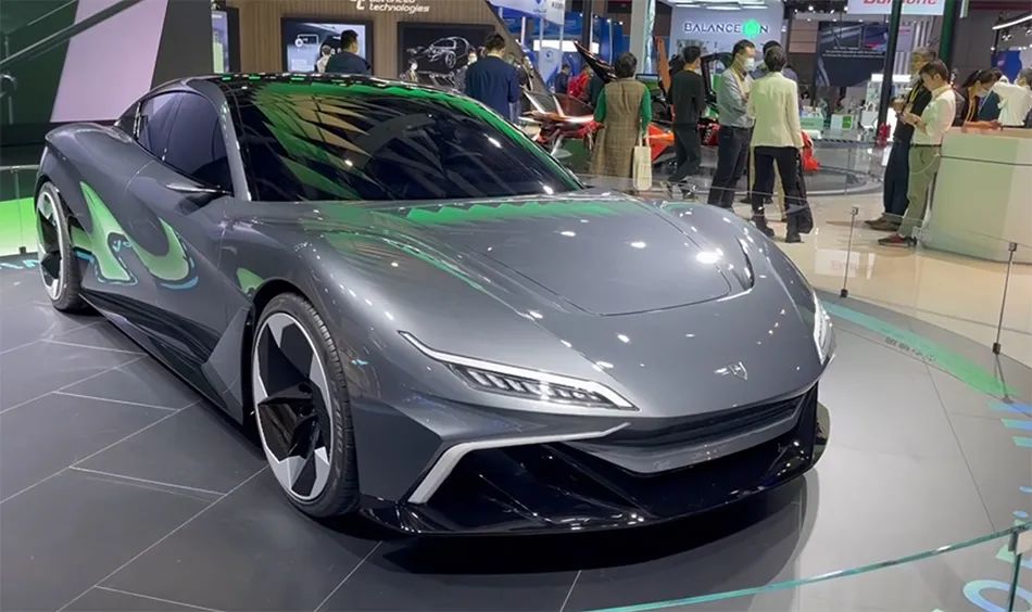 进博会最贵超跑！阿波罗EVO全球首发__财经头条