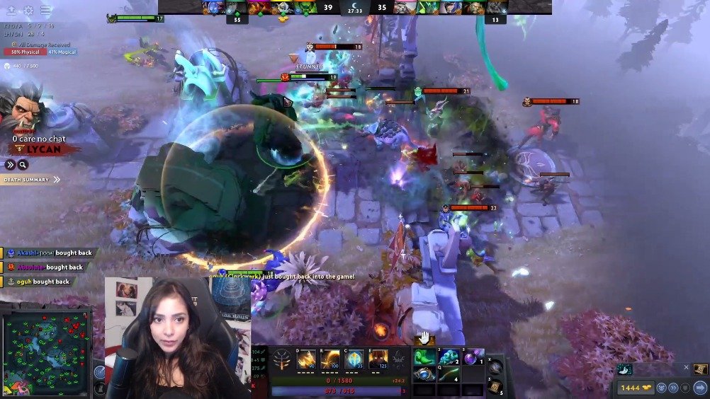 跟Ephey一起打刀塔的好处就是，随时都能免费听到语音包……_新浪新闻