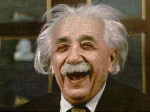 爱因斯坦照片很多都是上半身，为什么很少有全身照？|爱因斯坦|上半身|全身_新浪新闻