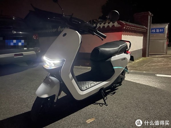 九号N70C电轻摩上海上牌记-新浪汽车