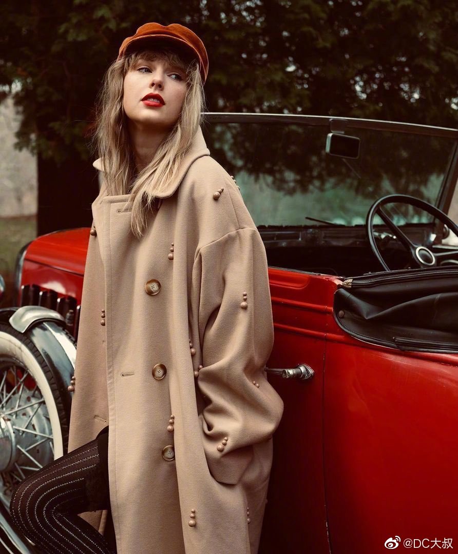 霉霉Taylor Swift重录专辑《Red》英美均空降冠军！|Red_新浪新闻