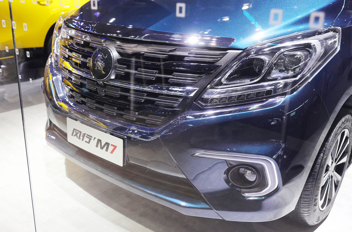 新款东风风行M7实车亮相，侧滑门，外观霸气，搭载2.0T长城动力-新浪汽车