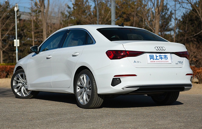 奥迪全新A3L售价曝光！中配售价22.98万，带两块大屏+ACC巡航-新浪汽车