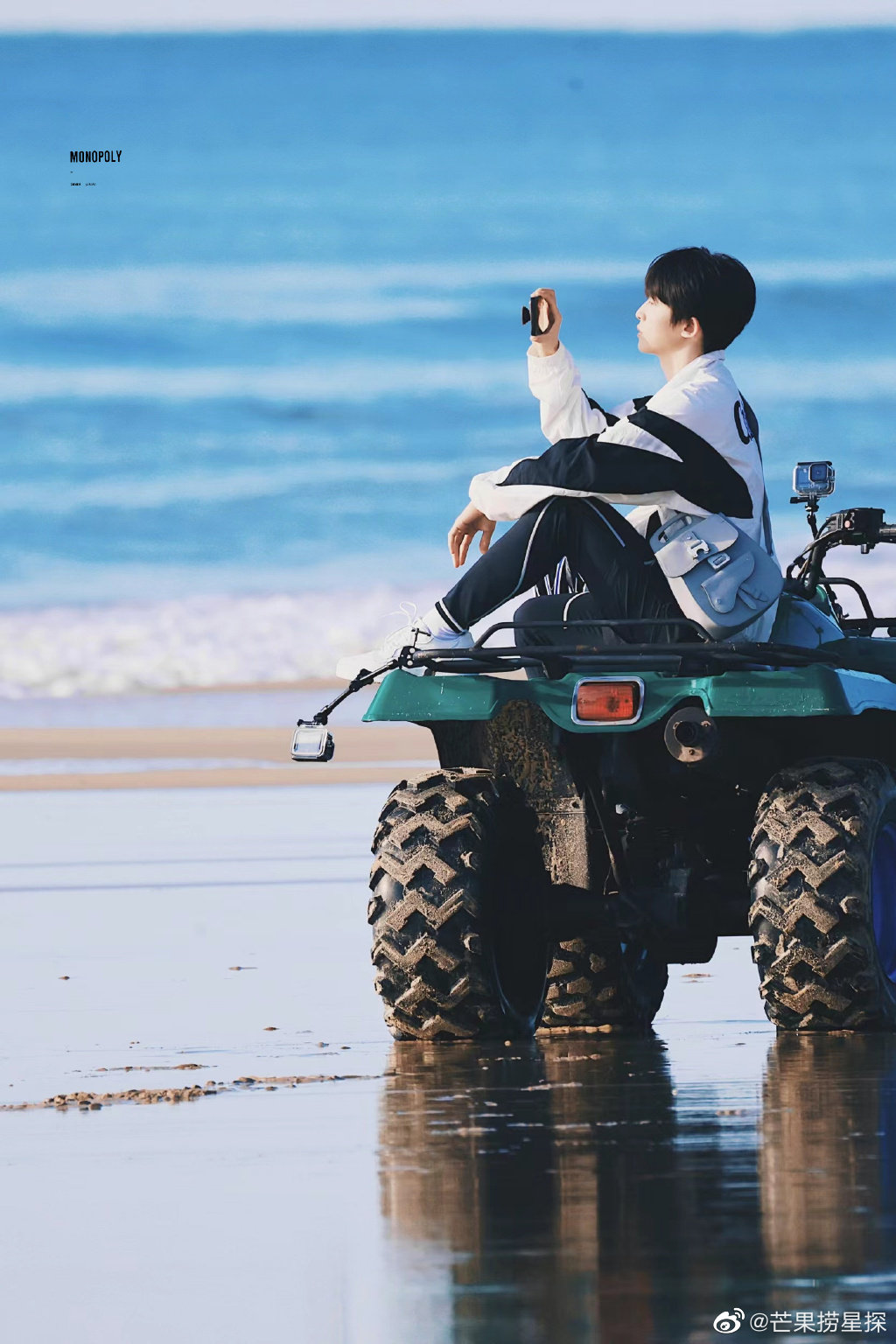 刘宇热雪浪录制饭拍~ 海边兜风好帅啊！
