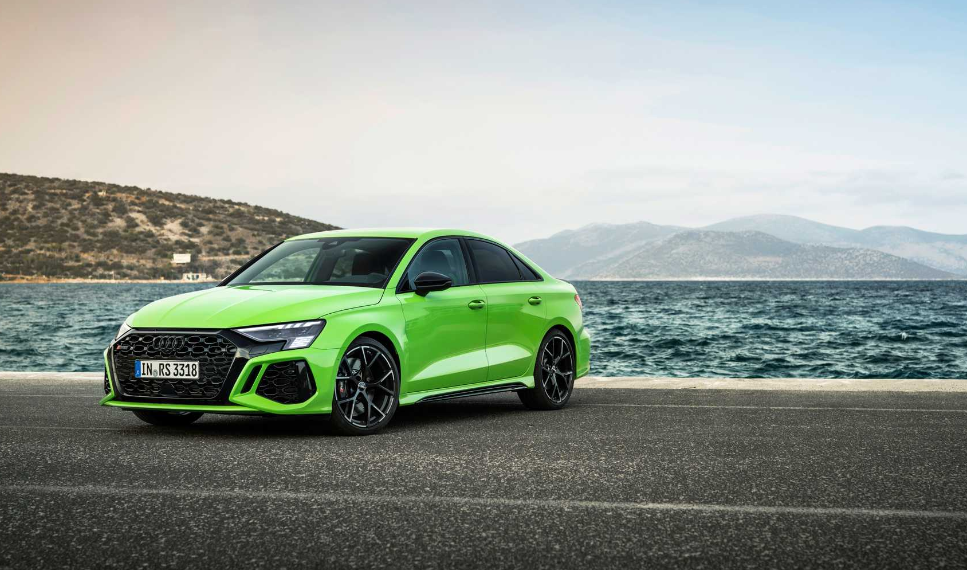 全新奥迪RS3官图发布，3.8s即可破百